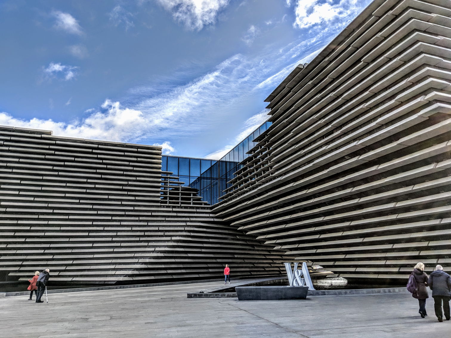 Visiting V&A Dundee — Dundee dares to dream – Duncan Stephen